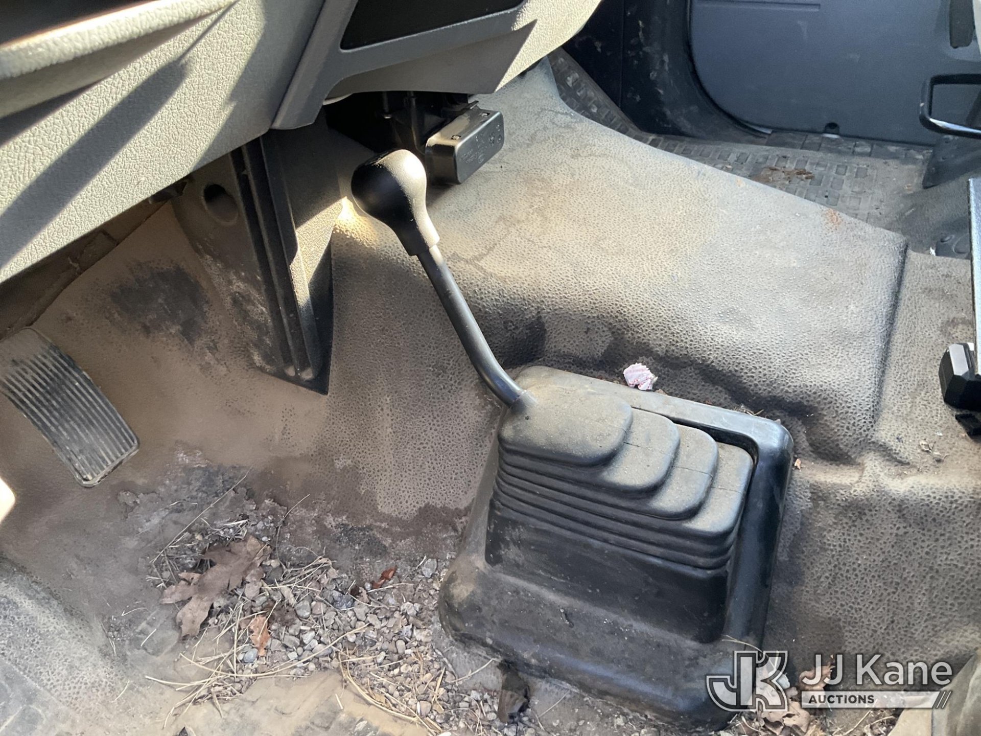 Used 2016 Ford F-450 SD Boom, Bucket, Crane in Louisville, OH | RaD