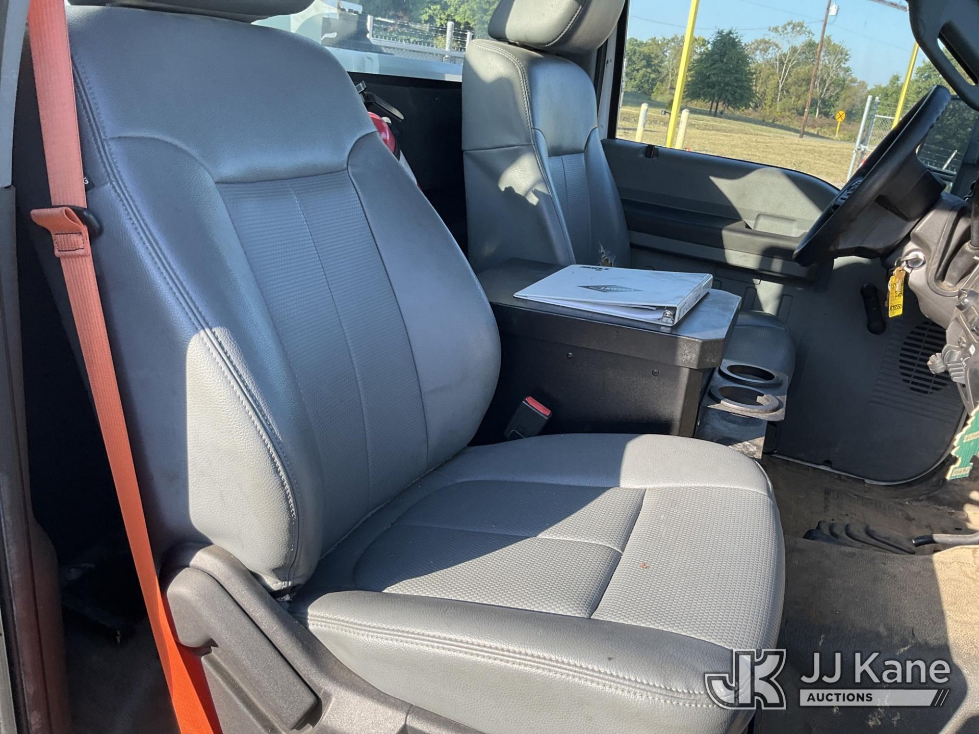 Used 2016 Ford F-450 SD Boom, Bucket, Crane in Louisville, OH | RaD